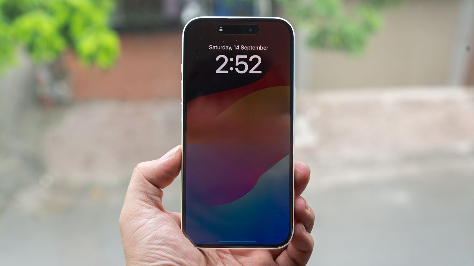 Cách cài đặt Always-on Display cho iPhone 12, iPhone 13 dù không được ...